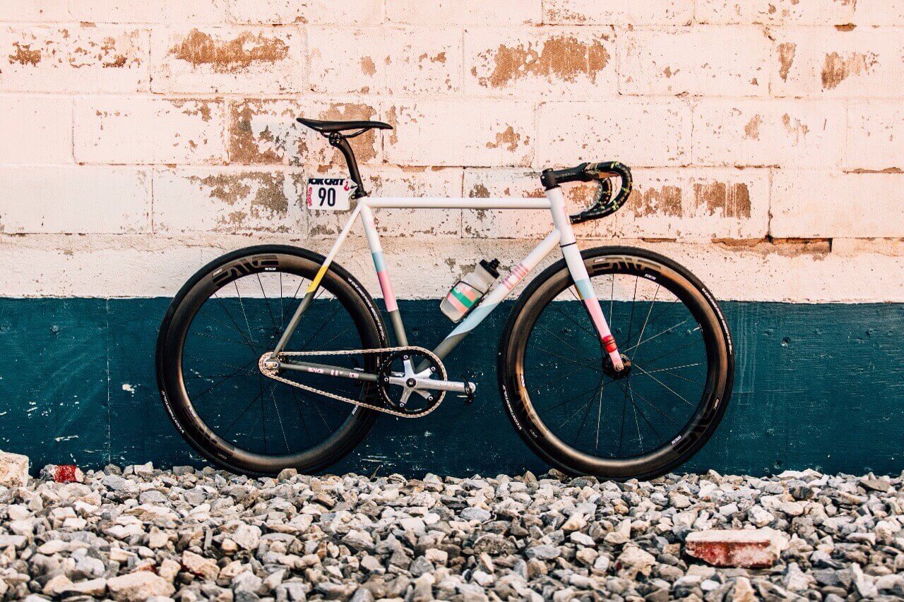 Sami Sauri Takes on the Red Hook Crit Series – Enve EU